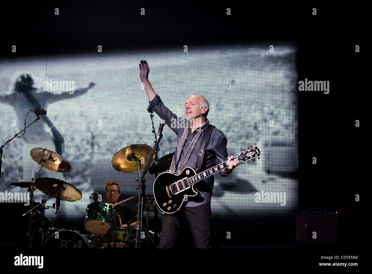 8/2/2011 - San Diego, CA USA - Classic rocker Peter Frampton (61), ex ...