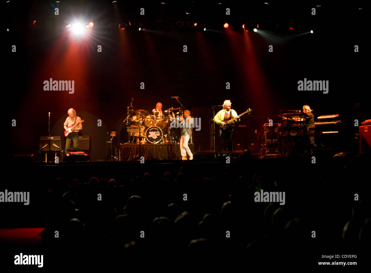 Yes prog rock hi-res stock photography and images - Alamy