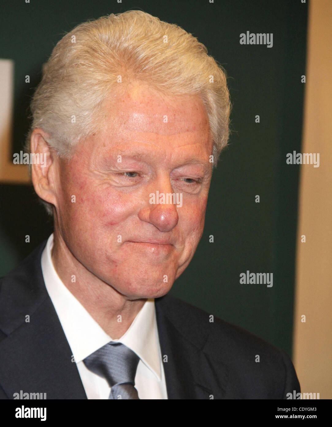 Nov. 8, 2011 - New York, New York, U.S. - Former President BILL CLINTON ...