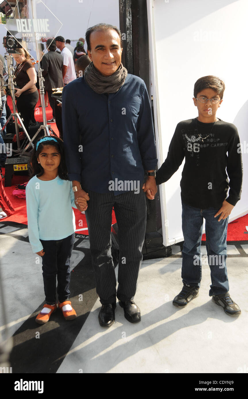 Sept. 25, 2011 - Los Angeles, California, U.S. - Iqbal Theba Attending ...