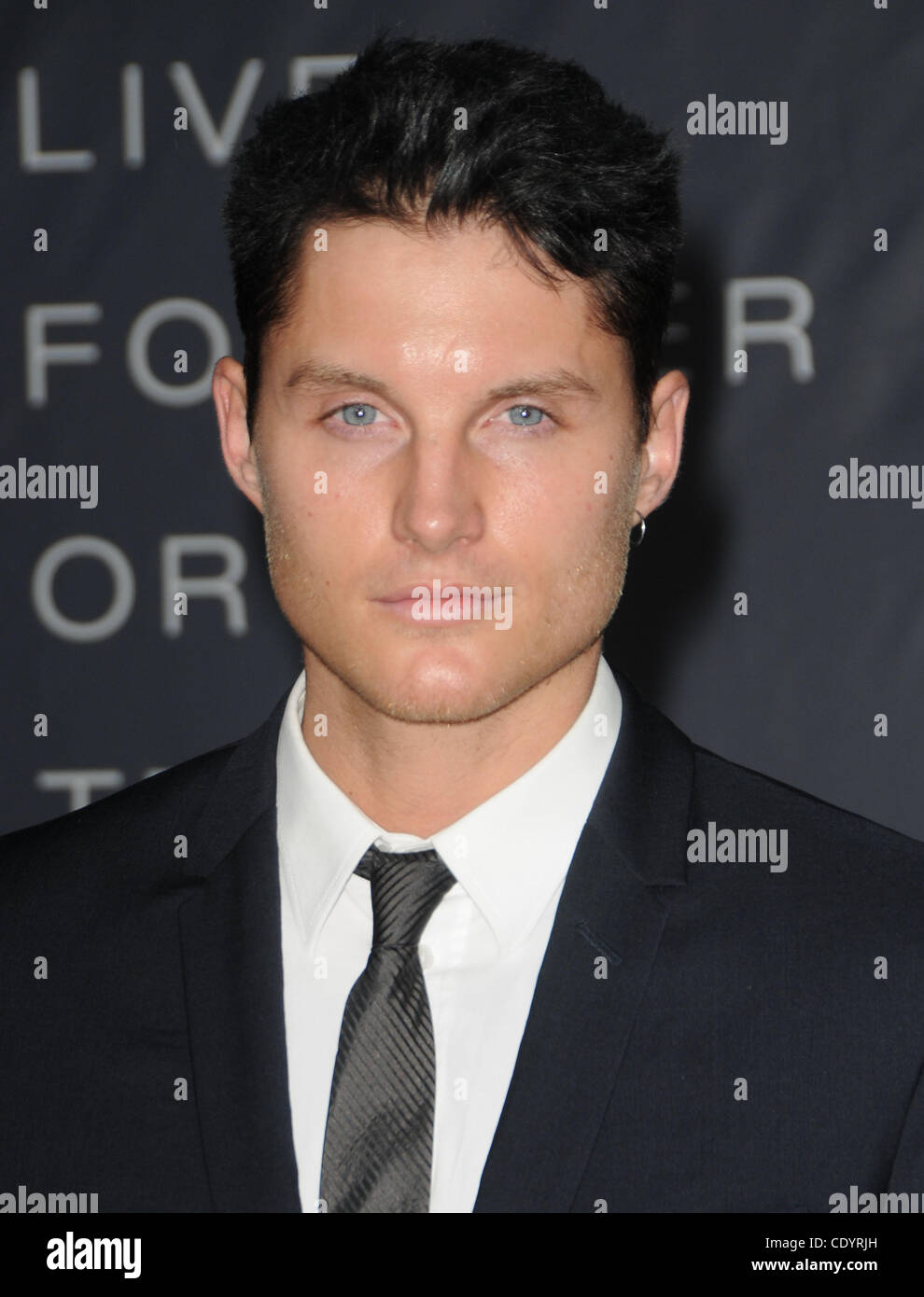 Oct. 20, 2011 - Los Angeles, California, U.S. - Toby Hemingway ...
