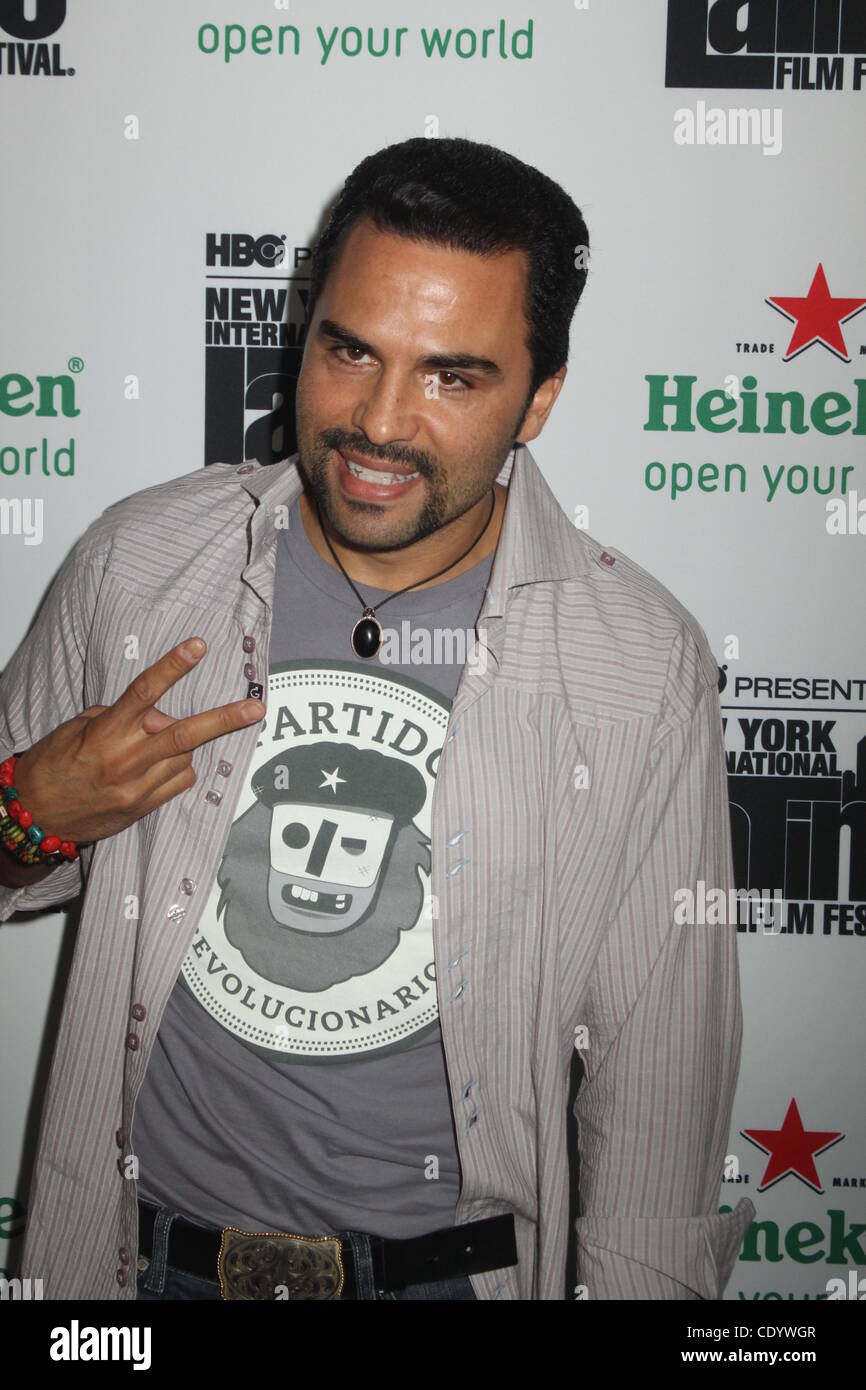 Aug. 18, 2011 - New York, New York, U.S. - MANNY PEREZ. New York ...