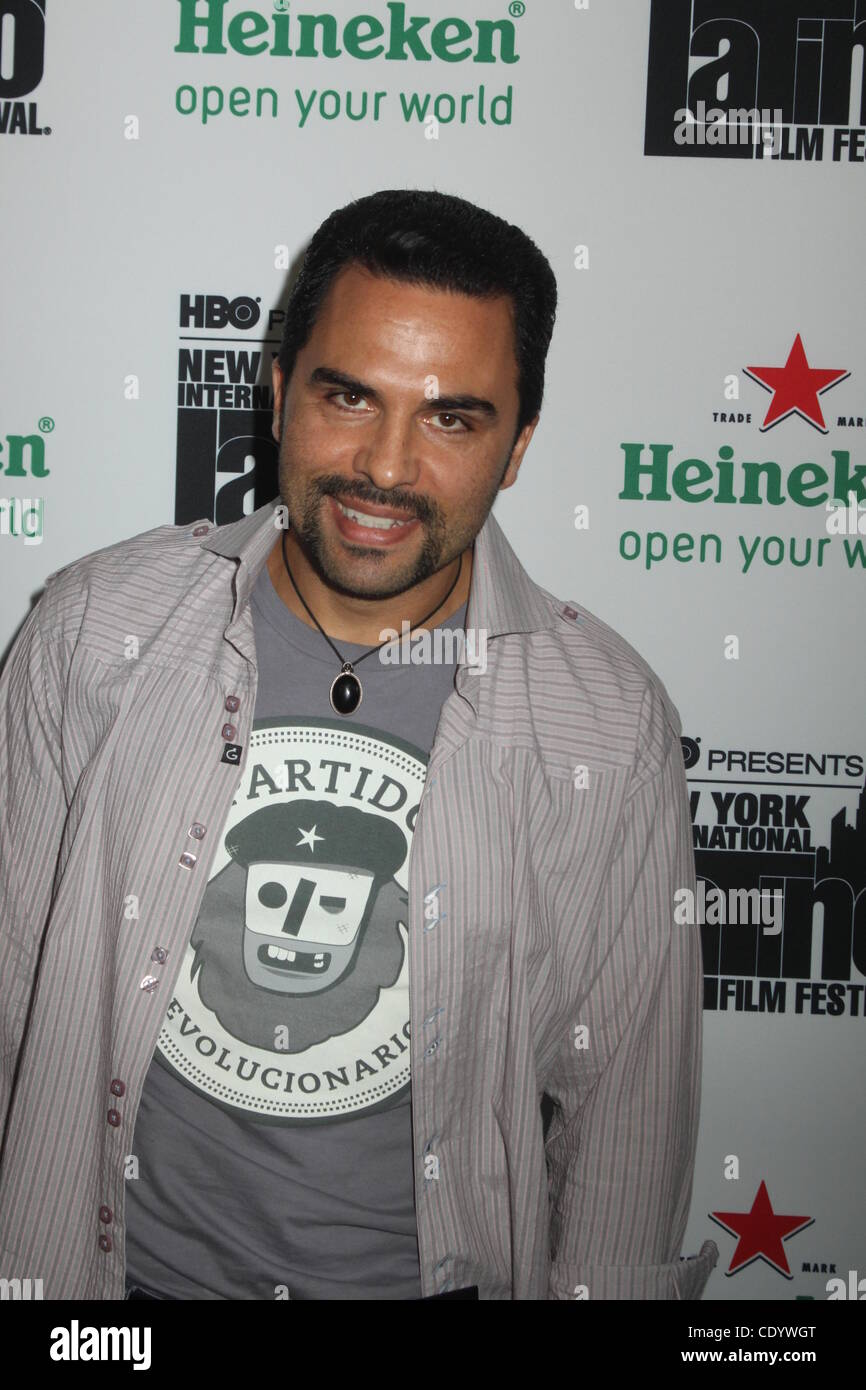 Aug. 18, 2011 - New York, New York, U.S. - MANNY PEREZ. New York ...
