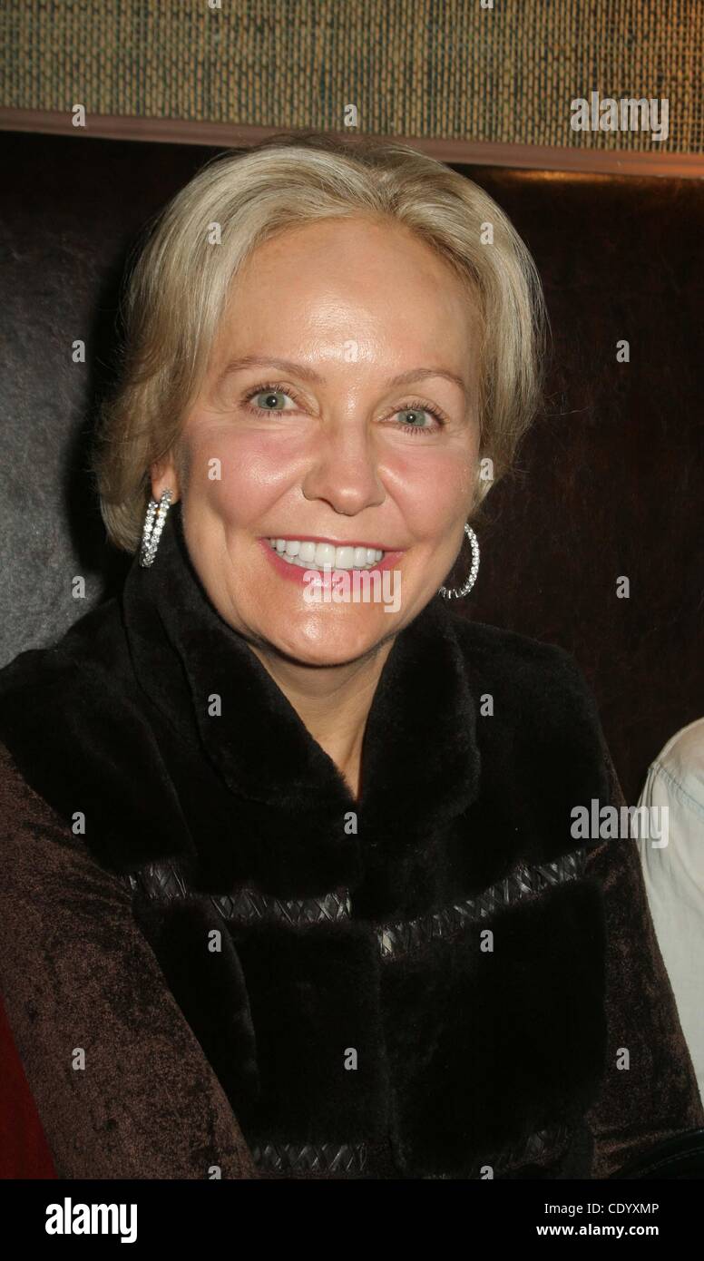 Oct. 15, 2011 - New York, New York, U.S. - KIM G.Soldiers Sailors ...