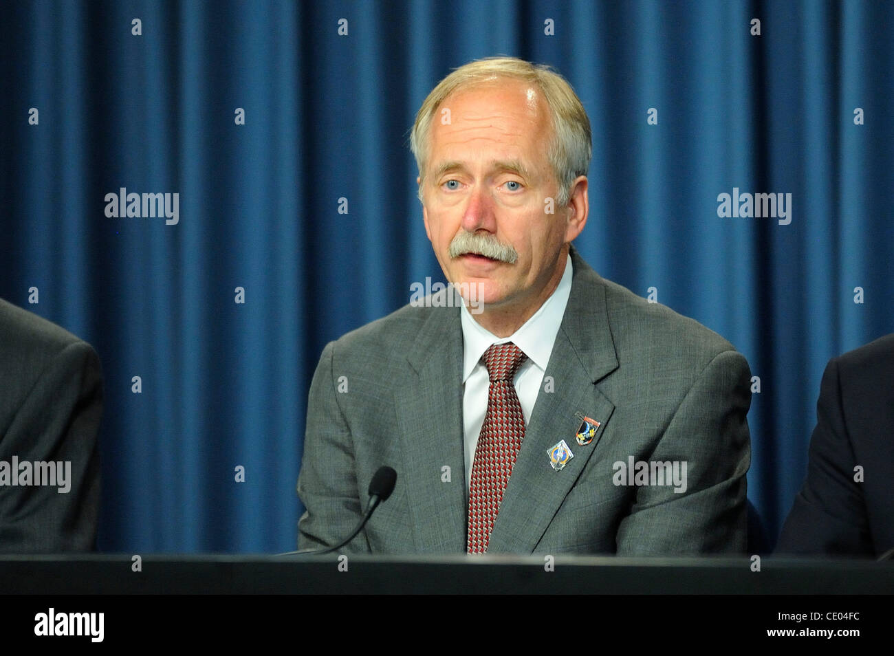 July 21, 2011 - Cape Canaveral, Florida, United States - BILL ...