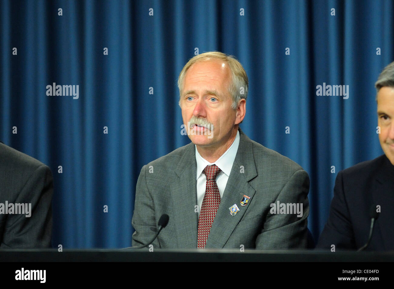 July 21, 2011 - Cape Canaveral, Florida, United States - BILL ...