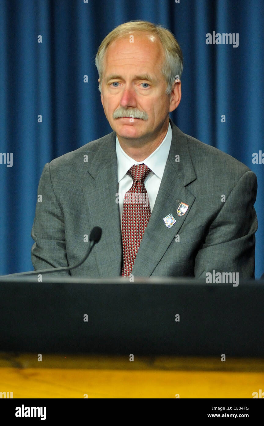 July 21, 2011 - Cape Canaveral, Florida, United States - BILL ...