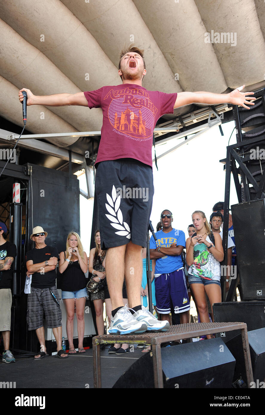 Jul 27, 2011 - Virginia Beach, Virginia; USA - Singer ROUGHTON 'ROU ...