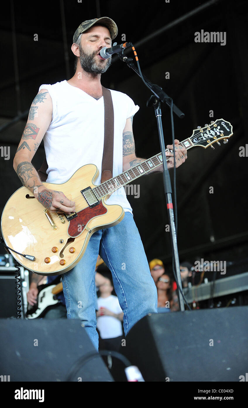 Lucero singer hi-res stock photography and images - Alamy