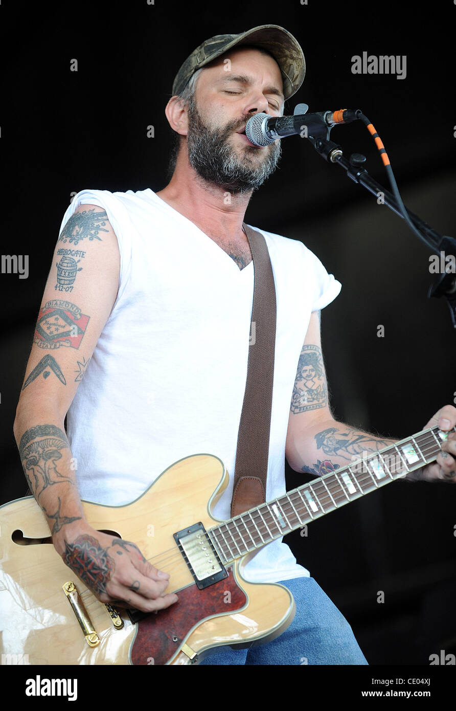 Jul 27, 2011 - Virginia Beach, Virginia; USA - Singer / Guitarist BEN ...