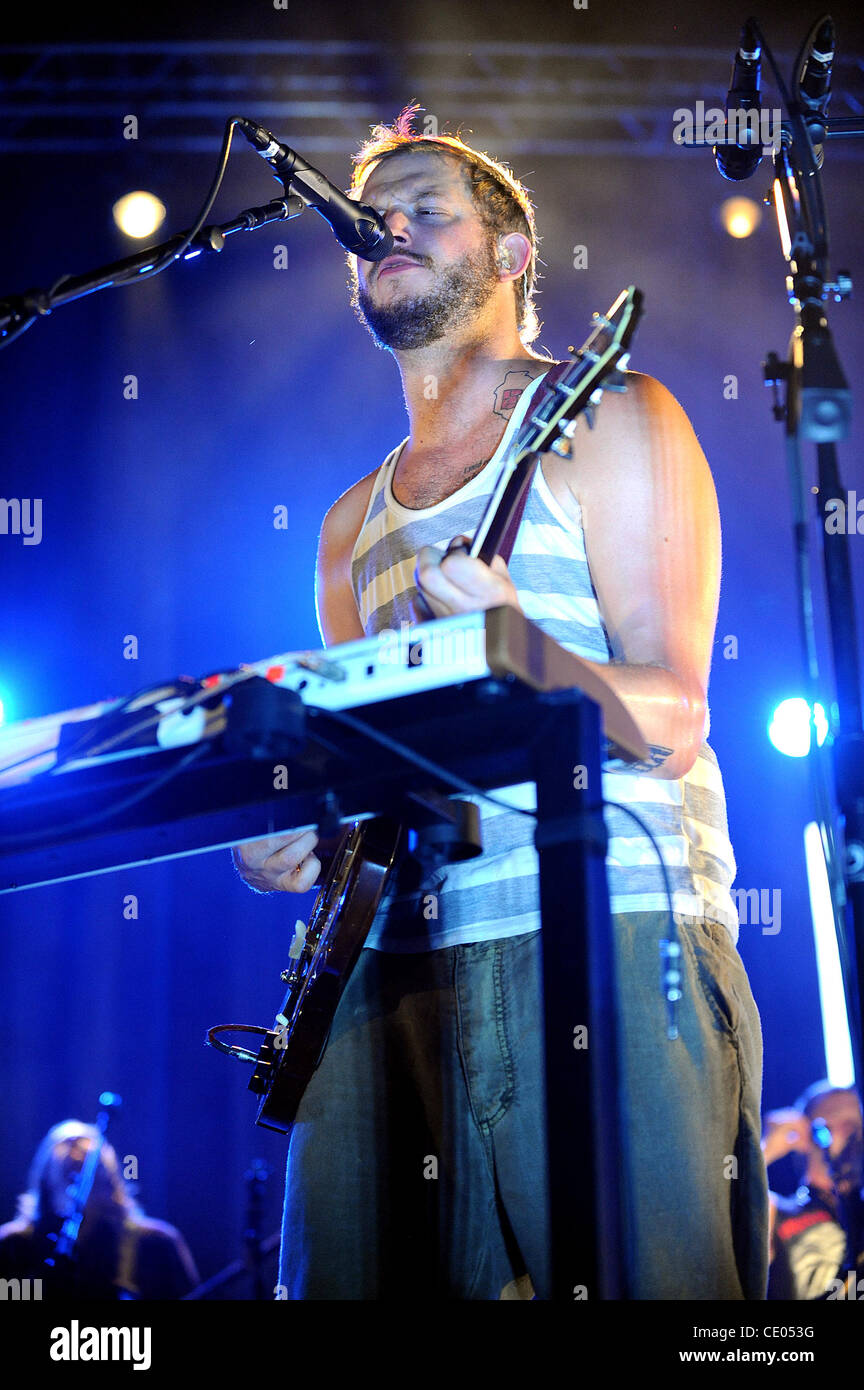 Jul 29, 2011 - Raleigh, North Carolina; USA - Singer / Guitarist JUSTIN ...