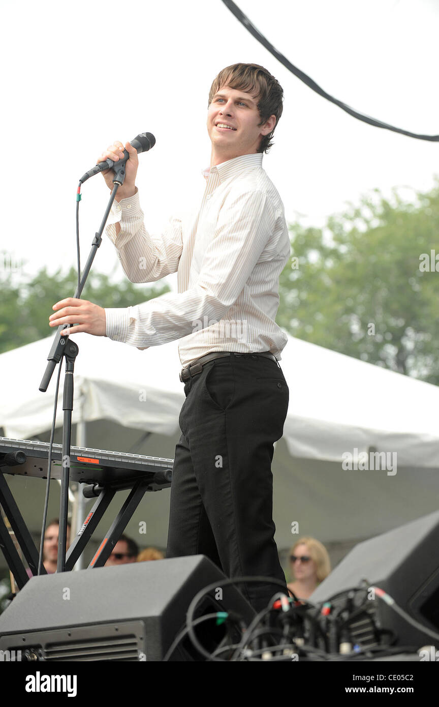 Mark foster foster the people hi-res stock photography and images - Alamy