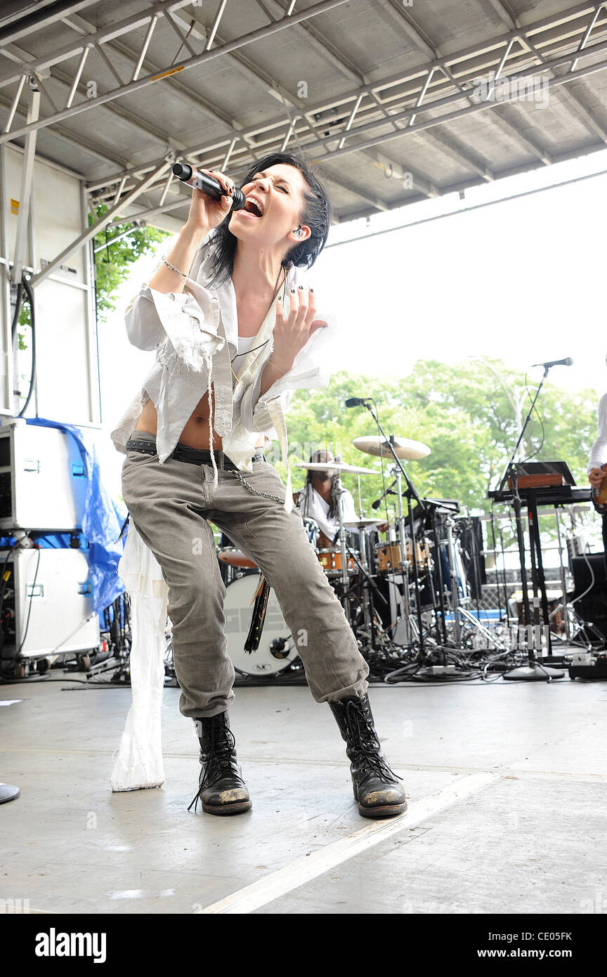 Aug 6, 2011 - Chicago, Illinois; USA - Singer SKYLAR GREY performs live ...