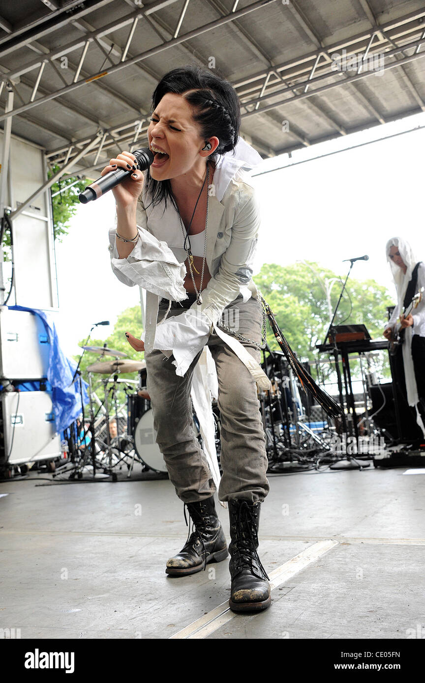 Aug 6, 2011 - Chicago, Illinois; USA - Singer SKYLAR GREY performs live ...