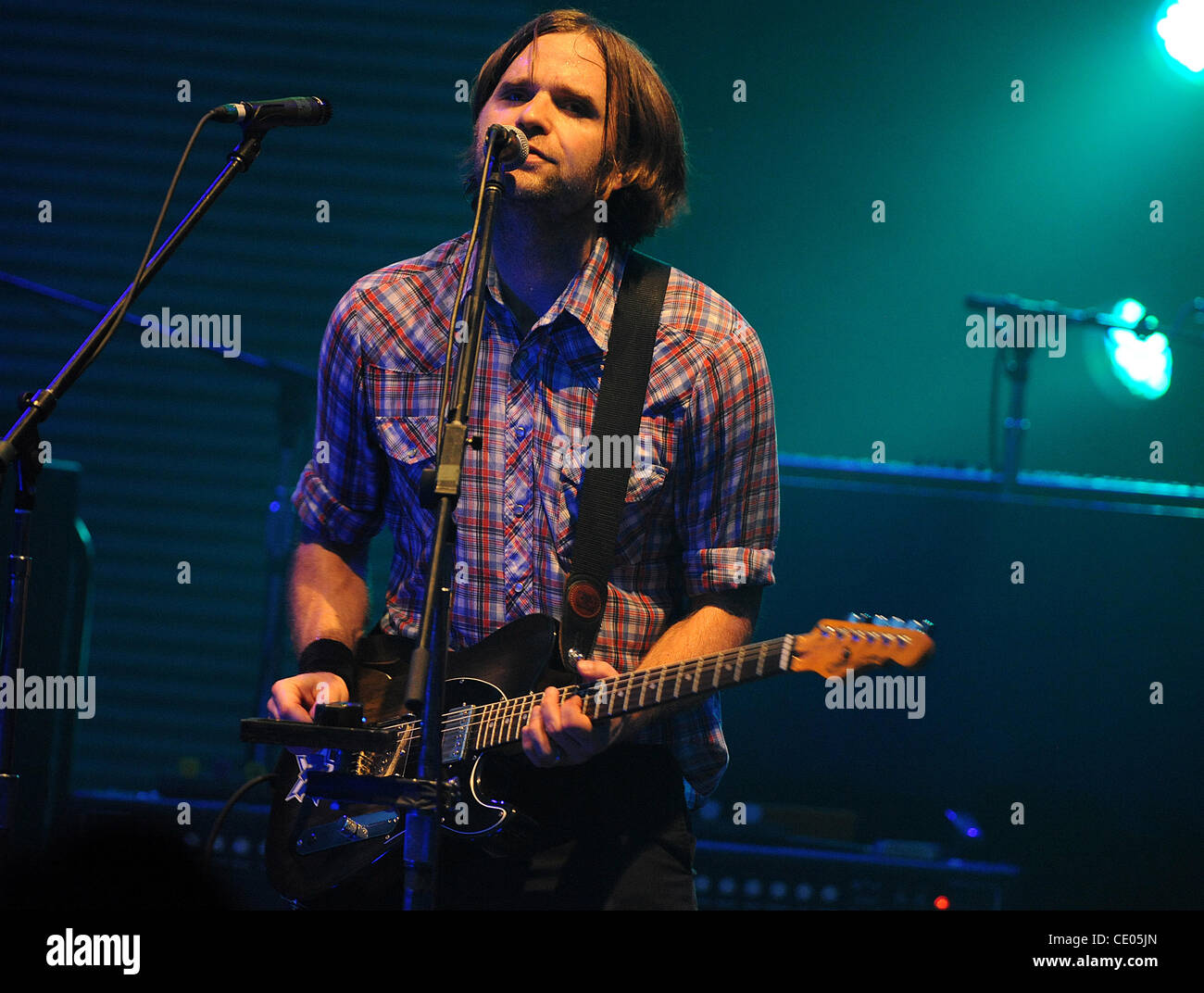 Death cab for cutie singer hi-res stock photography and images - Alamy