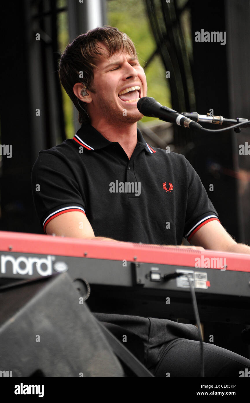Aug 12, 2011 - San Francisco, California; USA - Singer MARK FOSTER of ...