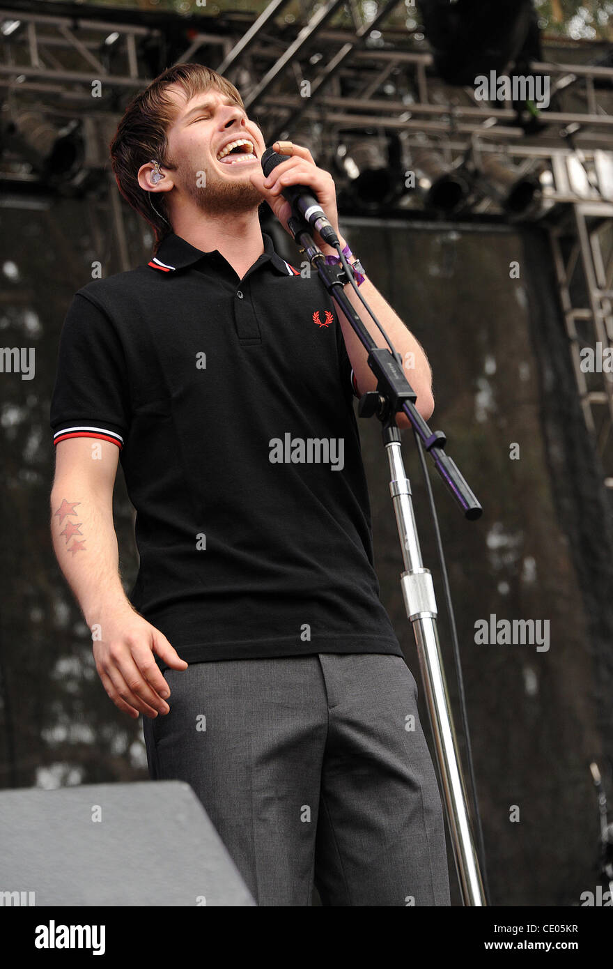 Aug 12, 2011 - San Francisco, California; USA - Singer MARK FOSTER of ...