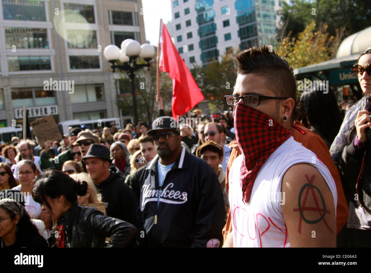 Mohawk haircut hi-res stock photography and images - Alamy