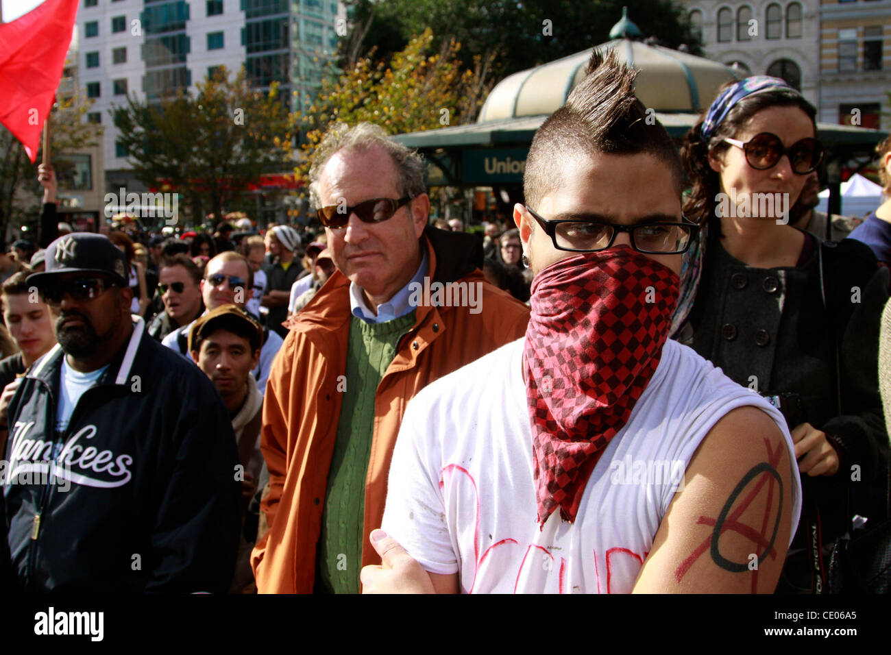 Mohawk haircut hi-res stock photography and images - Alamy