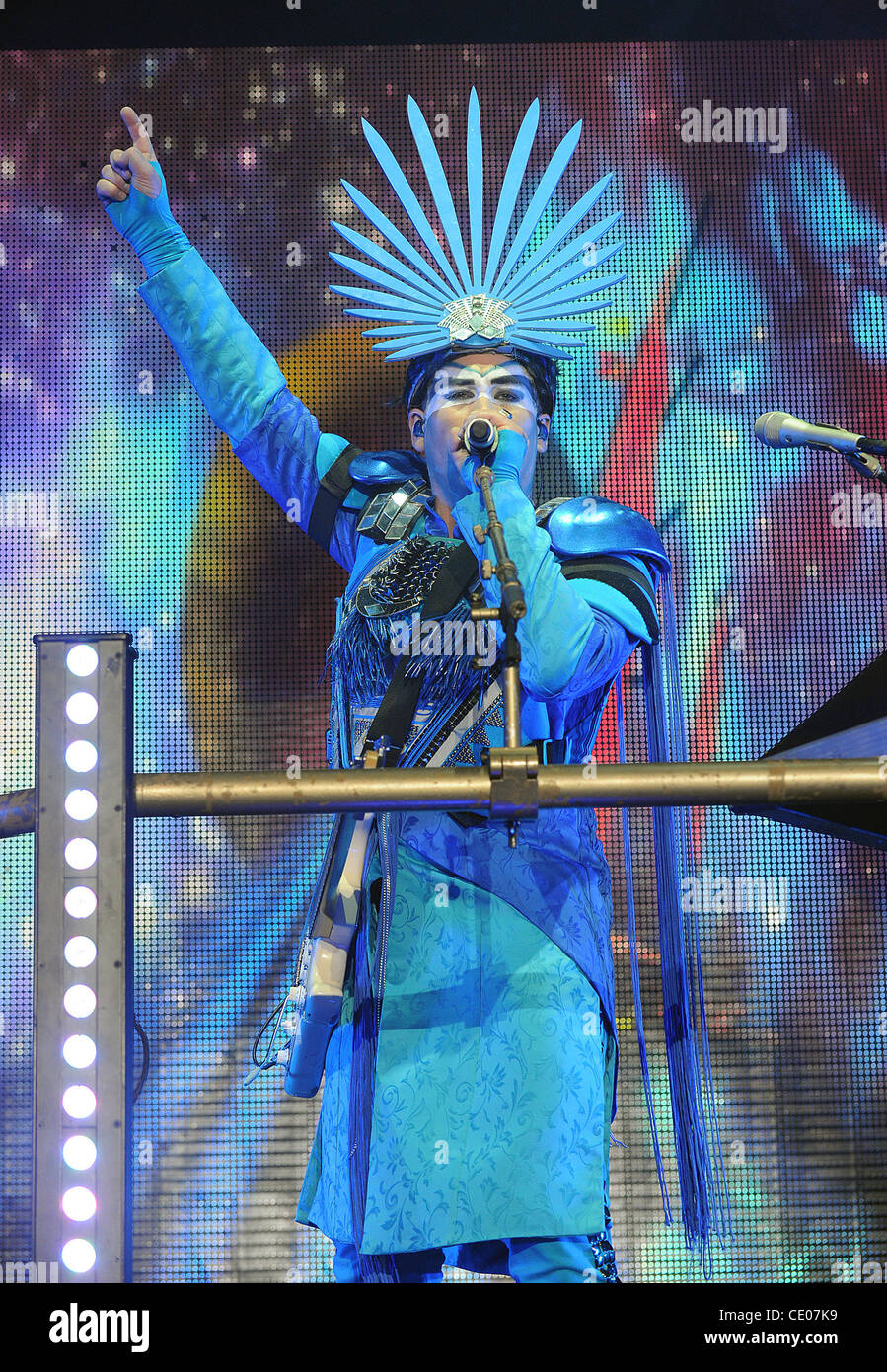 Sept. 10, 2011 - Columbia, Maryland; USA - Musician LUKE STEELE of the ...