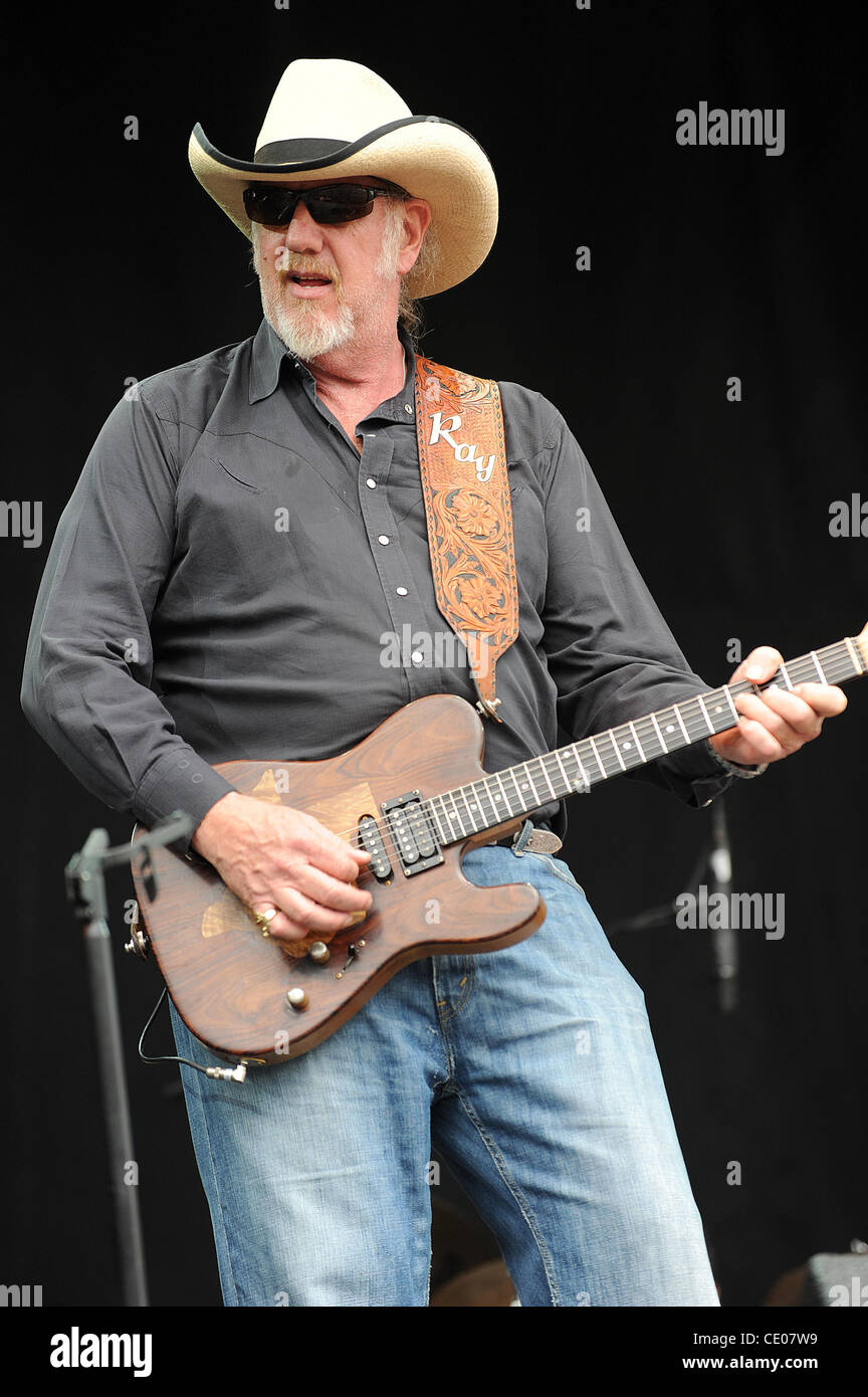 Ray benson of asleep at the wheel hi-res stock photography and images ...