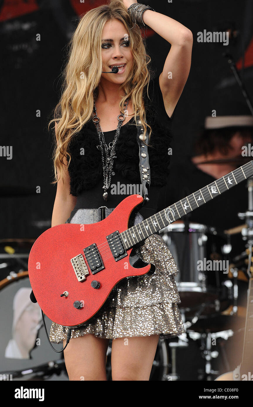 Danelle Leverett High Resolution Stock Photography and Images - Alamy