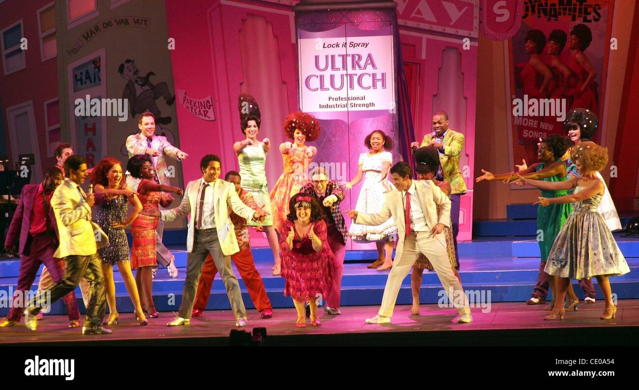 Hairspray marissa jaret winokur hi-res stock photography and images - Alamy