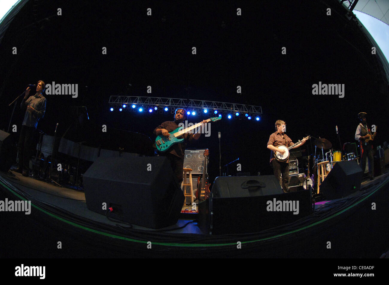 Multi Grammy winner BELA FLECK brings the orginal lineup of BLEA FLECK ...