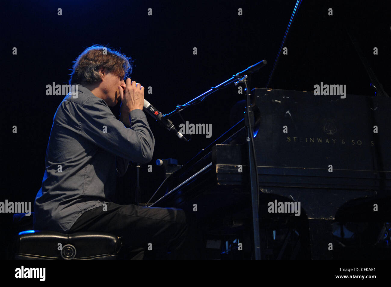 Multi Grammy winner BELA FLECK brings the orginal lineup of BLEA FLECK ...