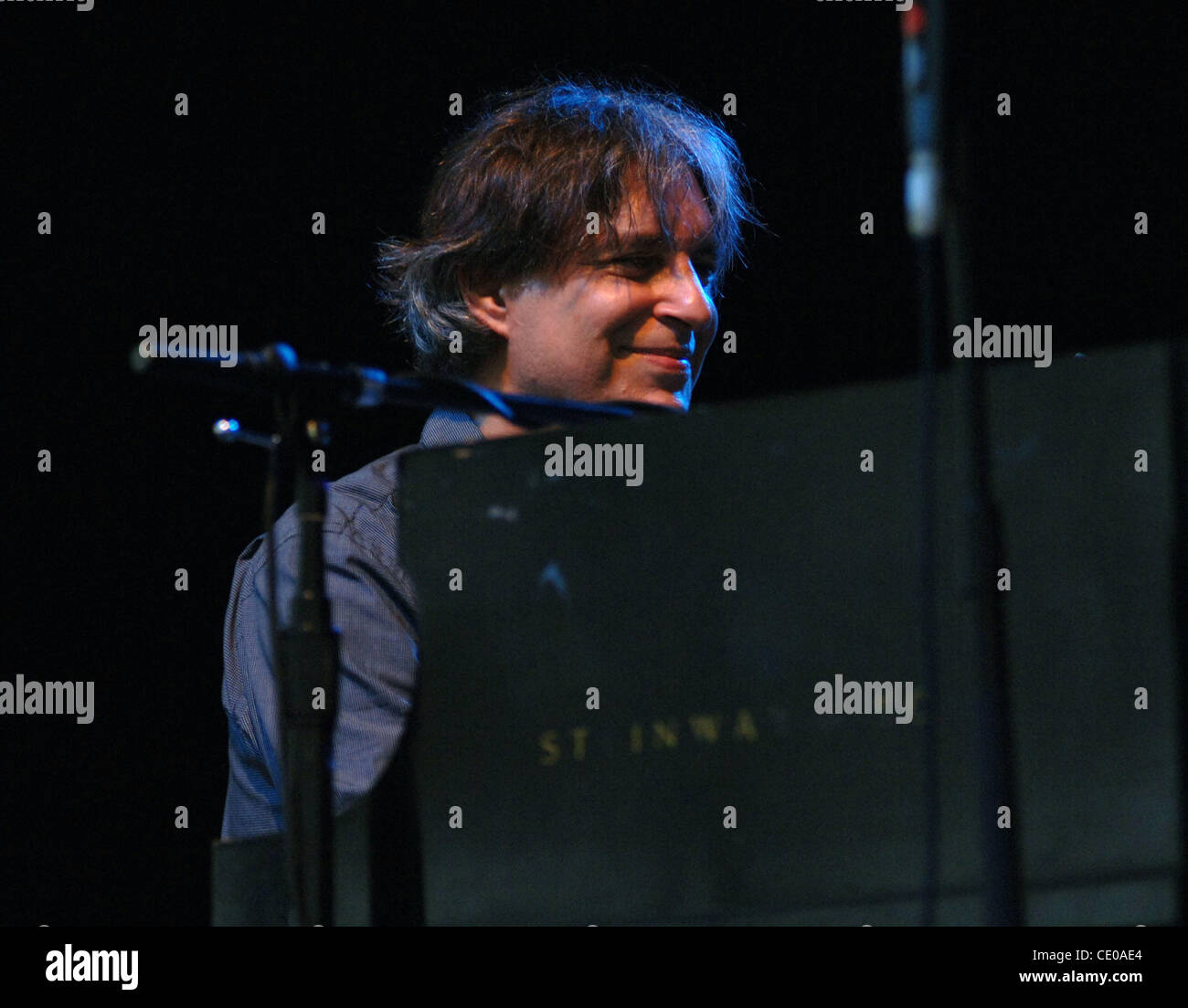 Multi Grammy winner BELA FLECK brings the orginal lineup of BLEA FLECK ...