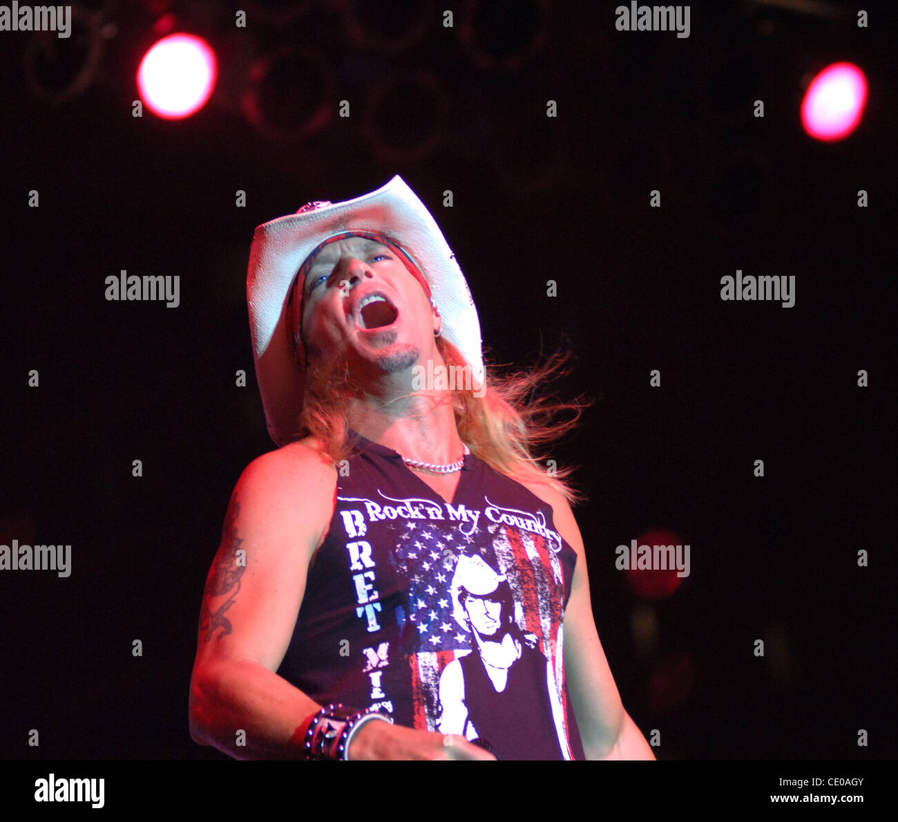 BRET MICHAELS former lead singer of POISON rocks the crowd on his solo ...