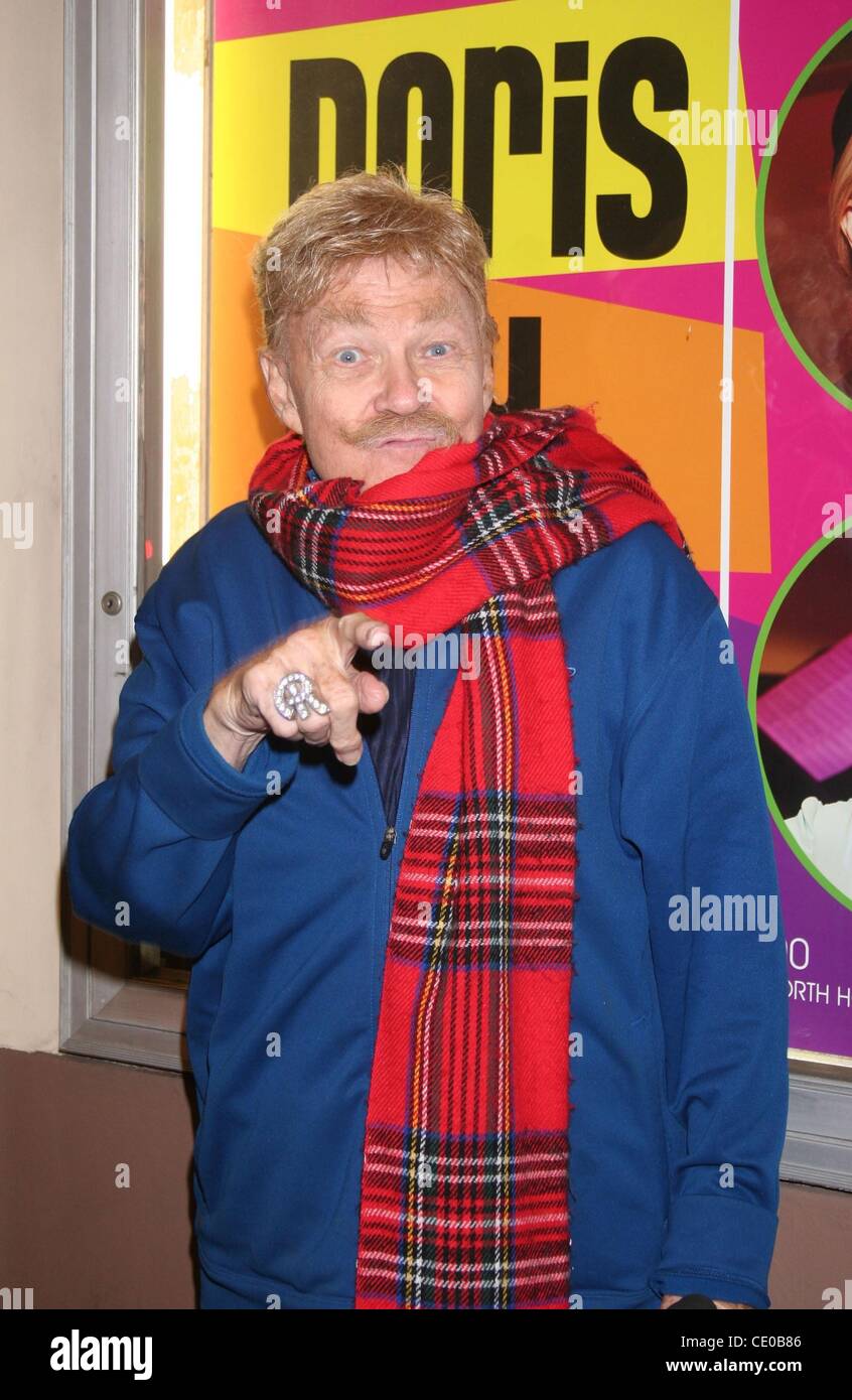 Rip taylor hi-res stock photography and images - Alamy