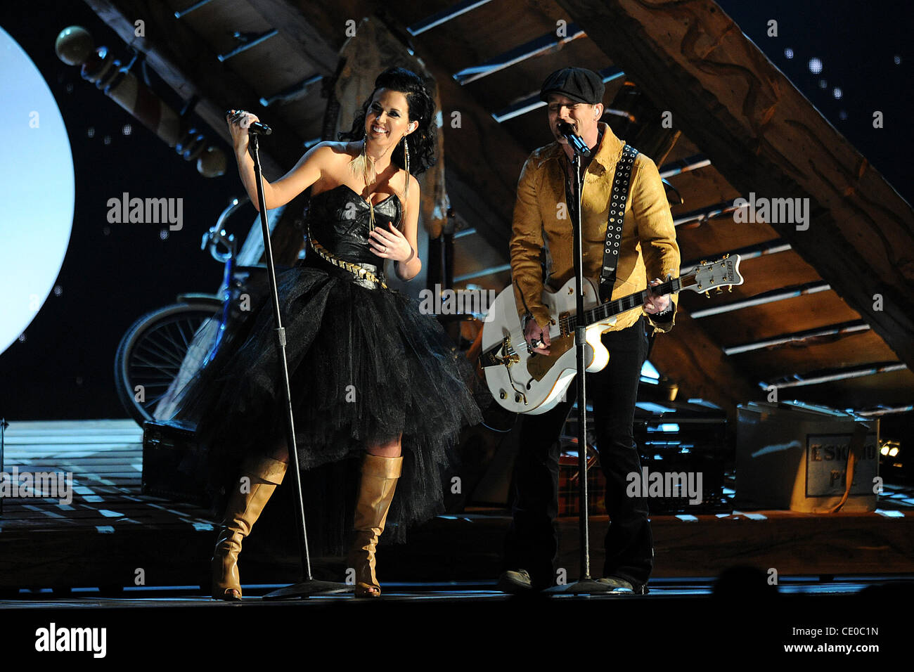 Nov 9, 2011 - Nashville, Tennessee; USA - Musicians KEIFER THOMPSON and ...