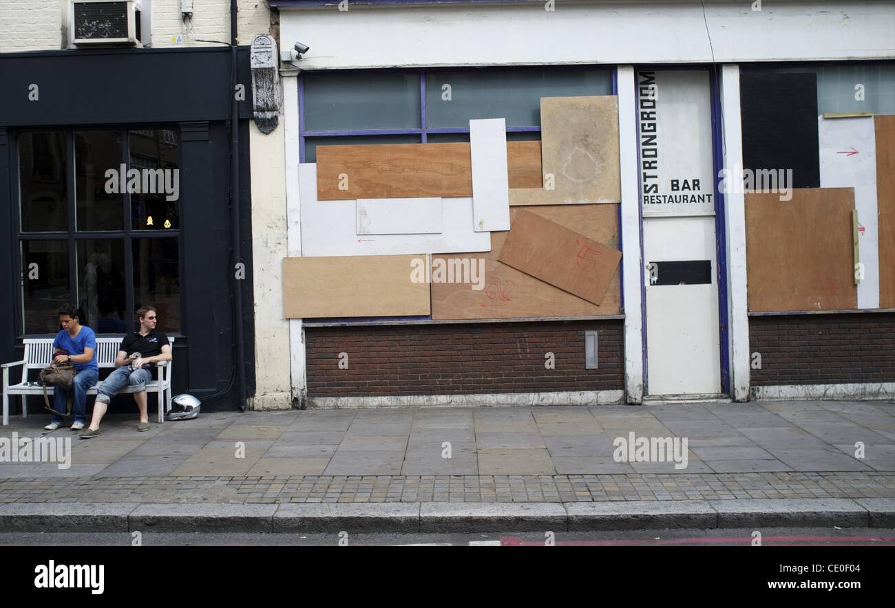 Hackney riots hi-res stock photography and images - Alamy