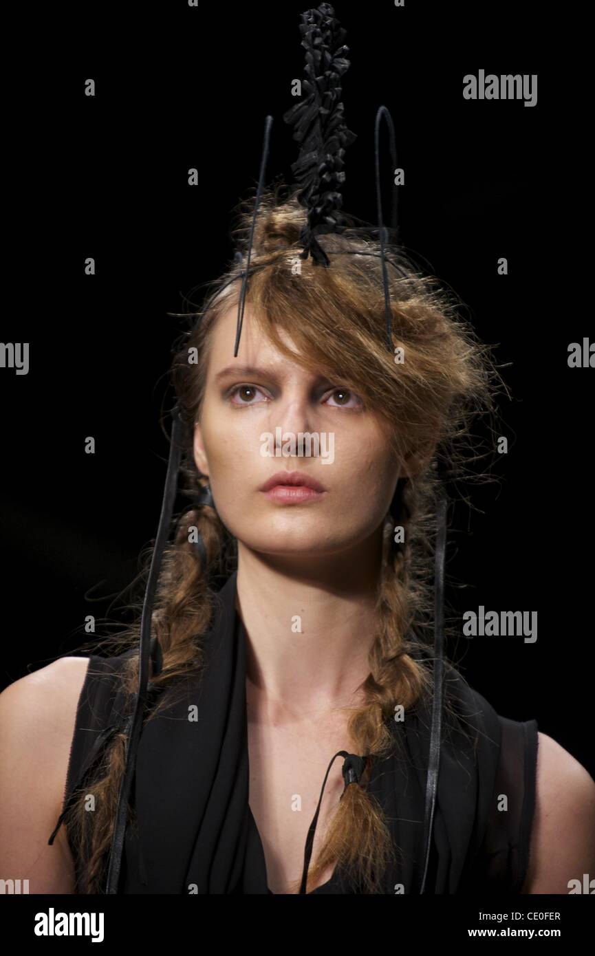 John rocha hi-res stock photography and images - Alamy