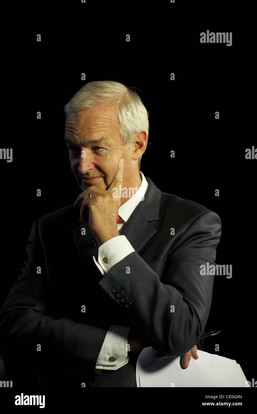 Channel 4 jon snow hi-res stock photography and images - Alamy