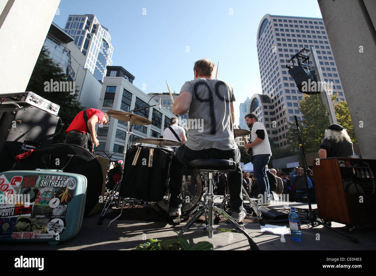 Thousands march in downtown Seattle at Westlake Park and Pike Place ...