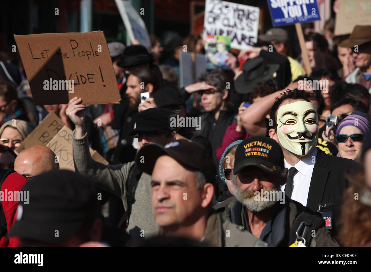 Oct. 15, 2011 - Seattle, Washington, U.S. - Thousands march in downtown ...