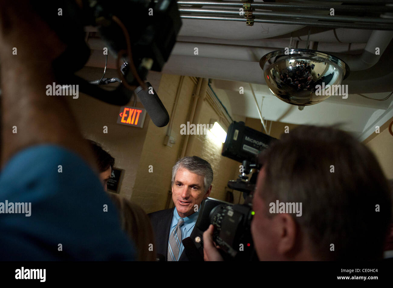 Rep scott rigell hi-res stock photography and images - Alamy