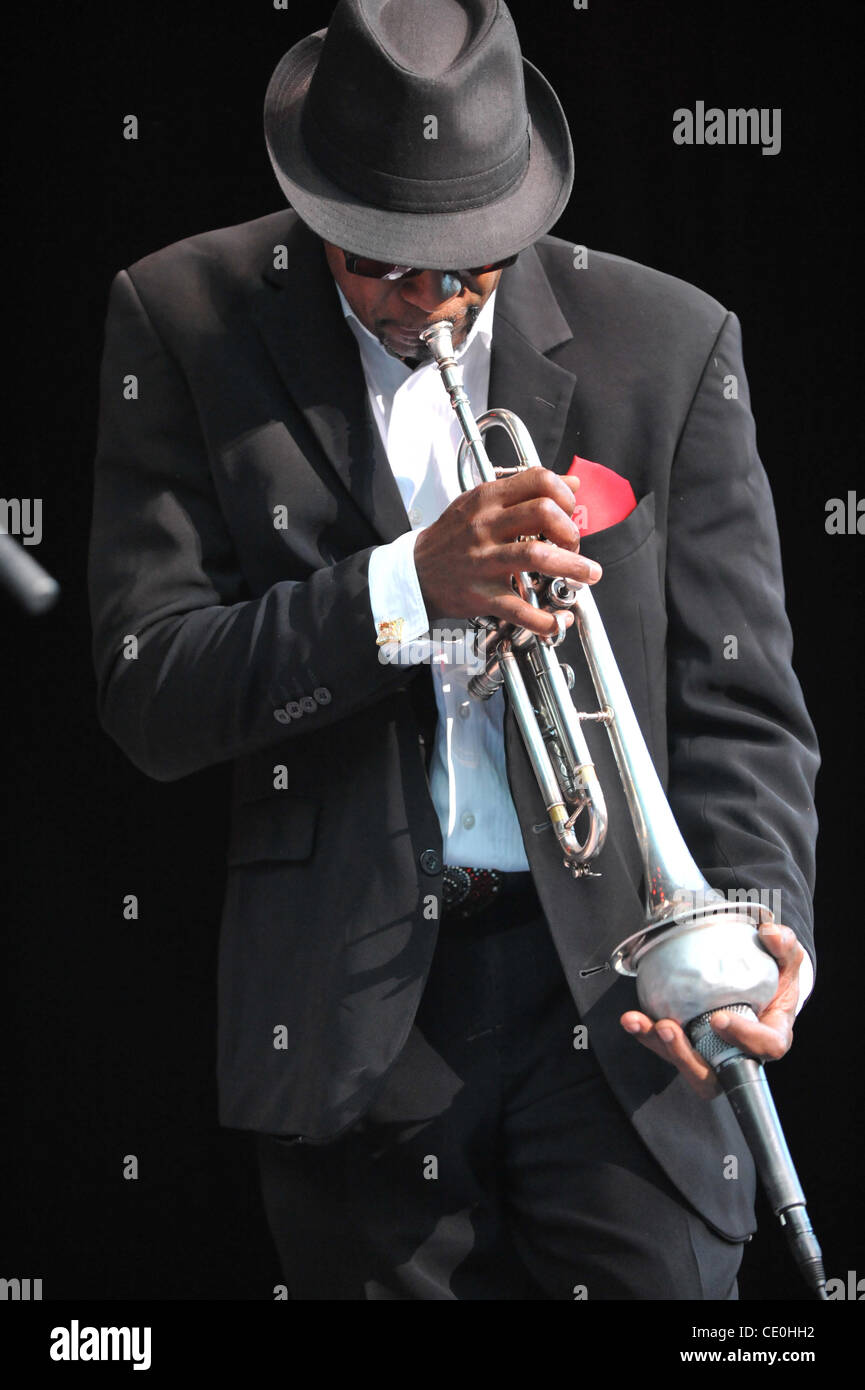 Aug. 7, 2011 - Los Angeles, CA, USA - Musician, SENNIE SKIP MARTIN ...