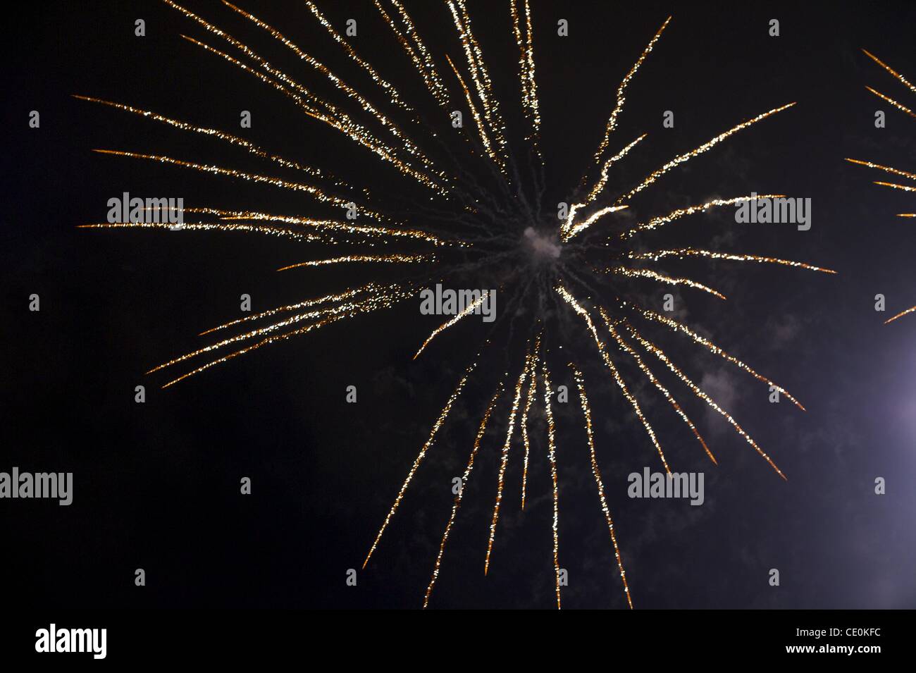 Nov. 5, 2011 - London, England, UK - Fireworks explode on Guy Fawkes ...