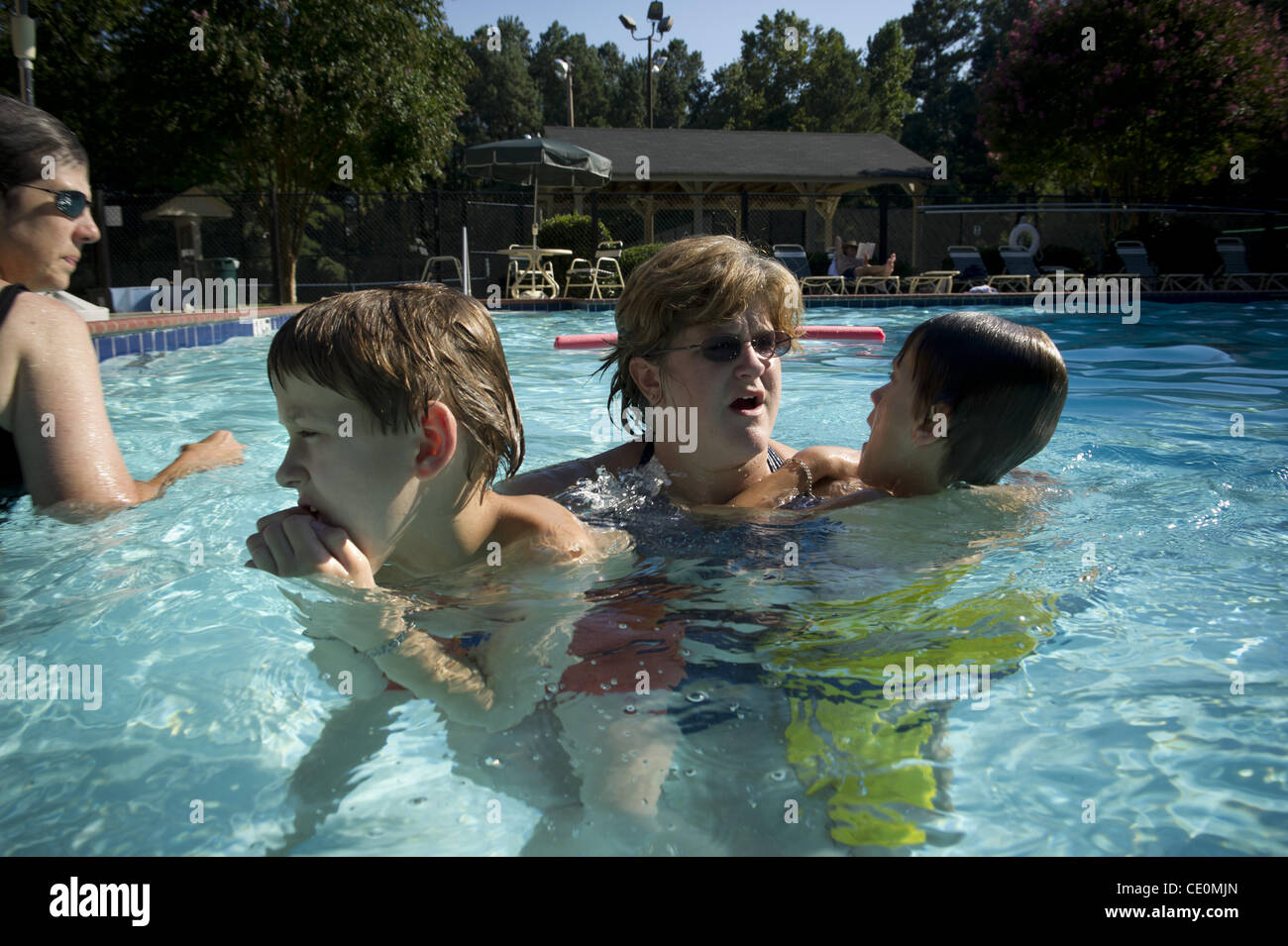 Aug. 27, 2011 - Marietta, GA - Jennifer Schwenker with 8 year-old sons ...