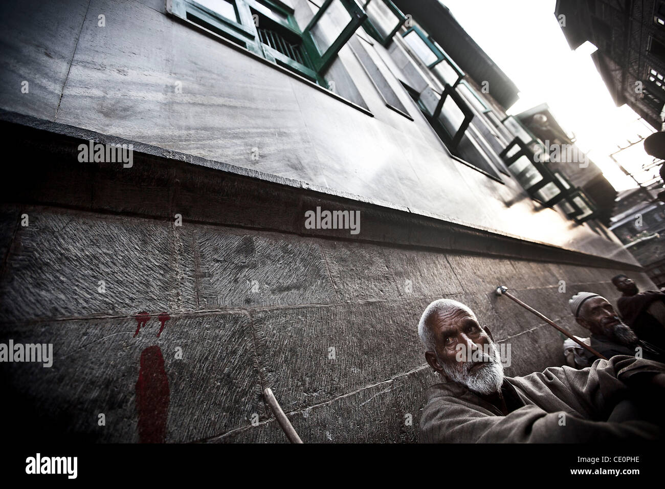 Poor muslims hi-res stock photography and images - Alamy