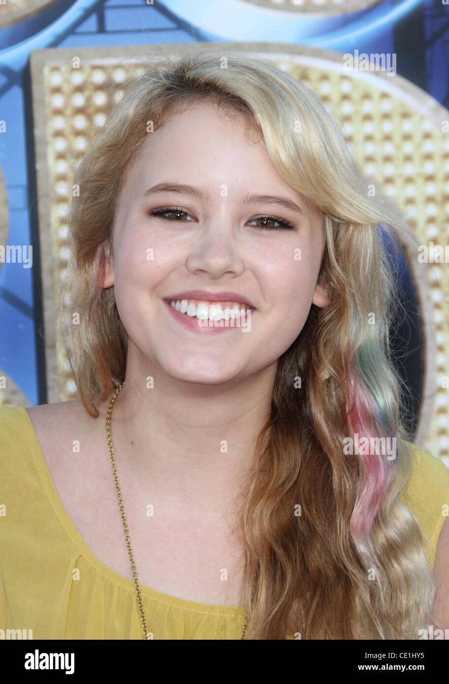 Aug 06, 2011 - Los Angeles, California, USA - Actress TAYLOR SPREITLER ...