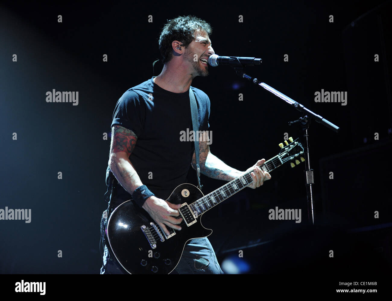 Aug. 10, 2011 - Dallas, Texas, U.S - Lead Singer Sully Erna of the ...