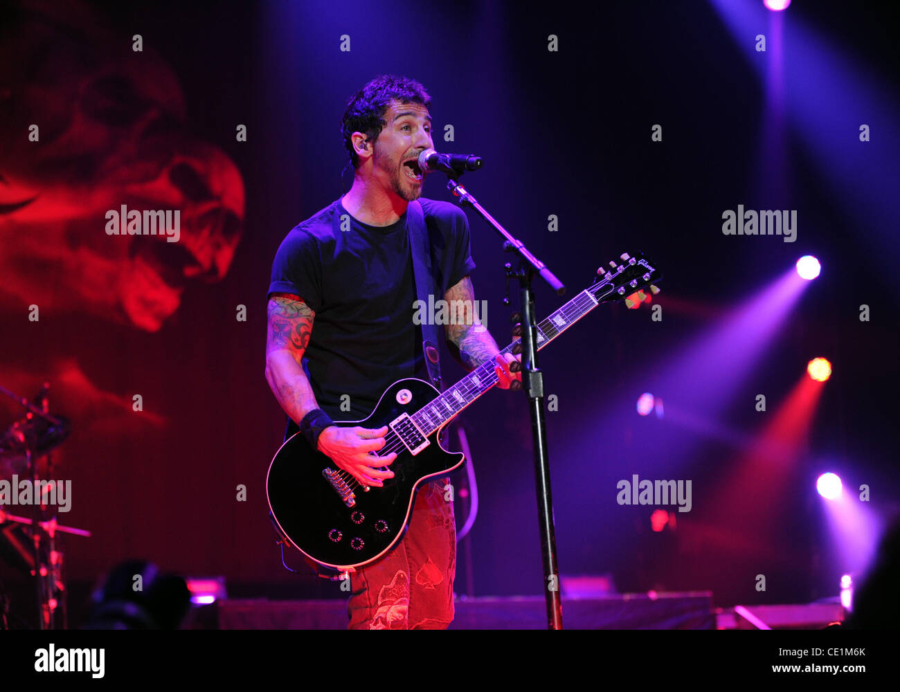 Sully godsmack hi-res stock photography and images - Alamy