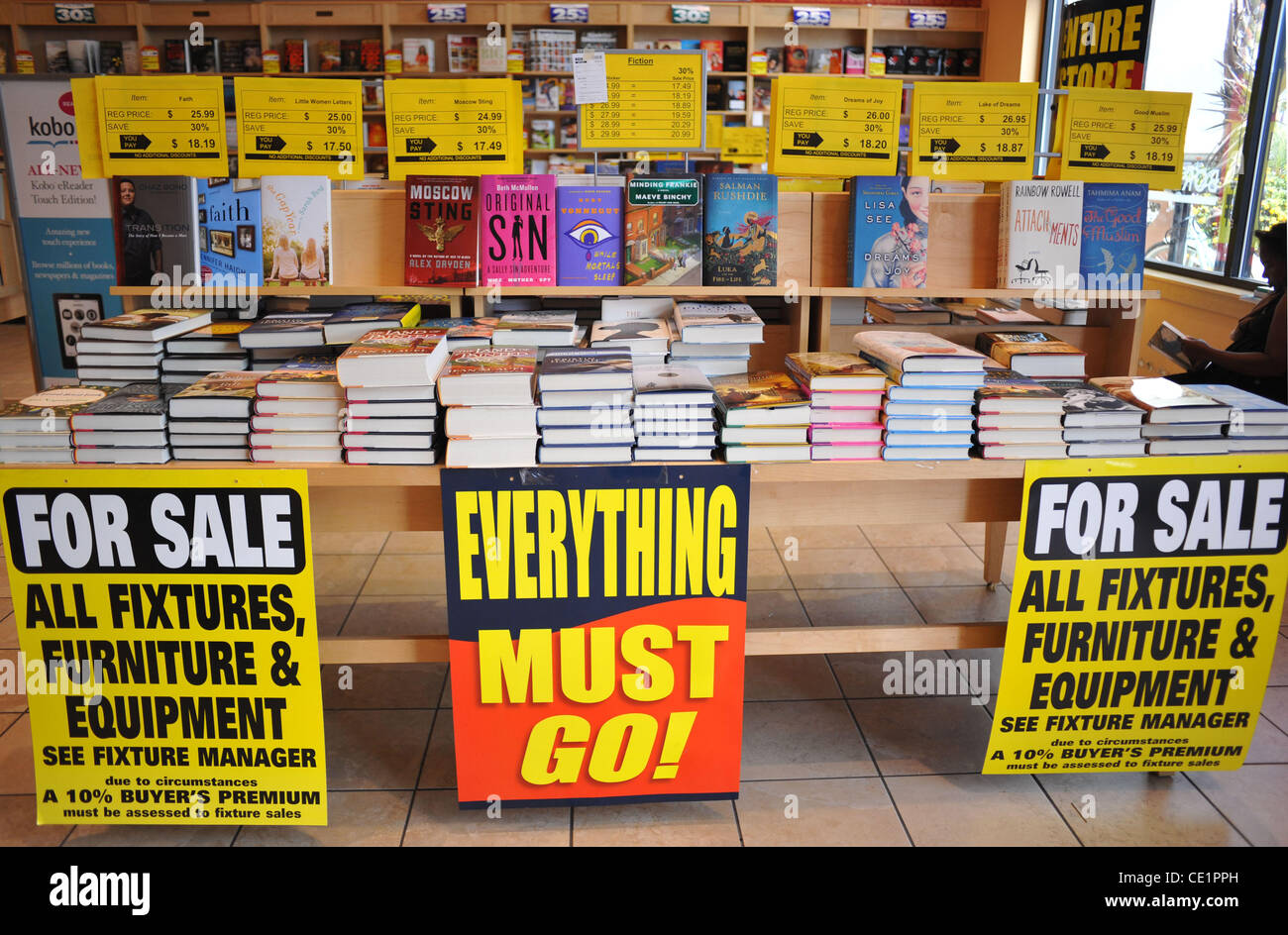 Borders book store going out hi-res stock photography and images - Alamy