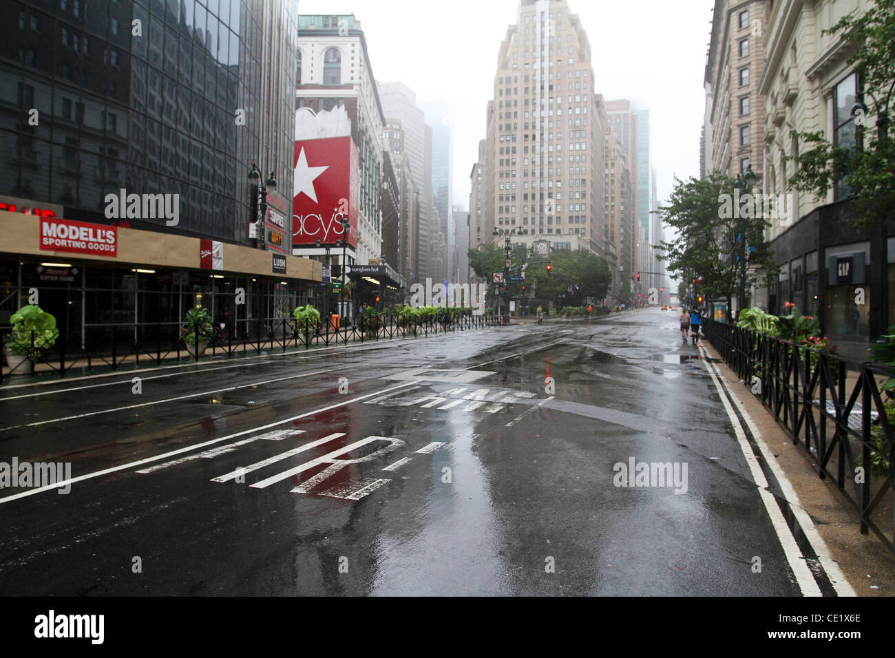 Largely deserted and traffic free streets in Midtown New York at 11am ...
