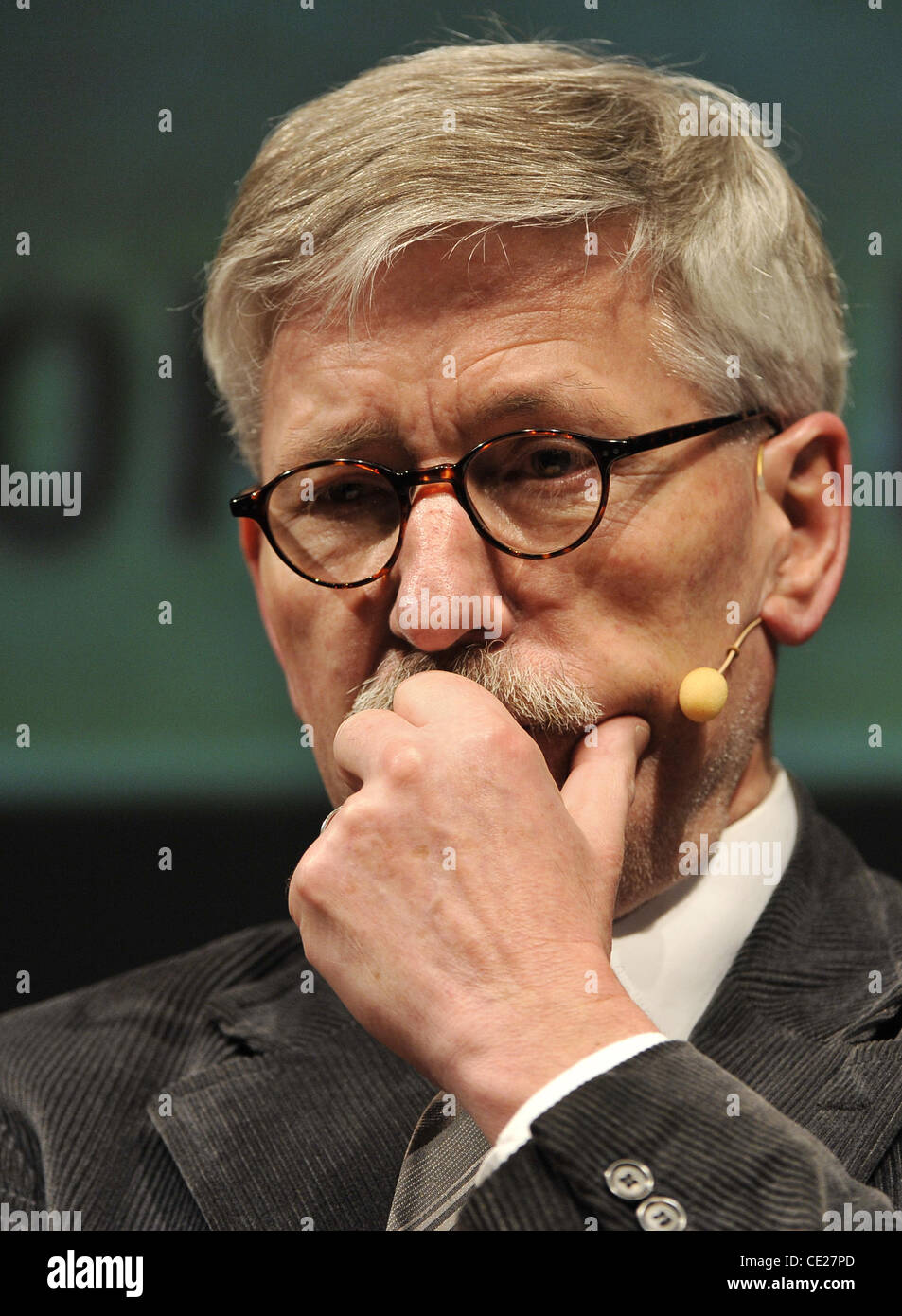 Controversial politician Thilo Sarrazin reads from his book ...