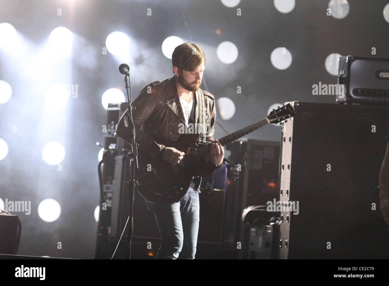 Leon singer hi-res stock photography and images - Alamy